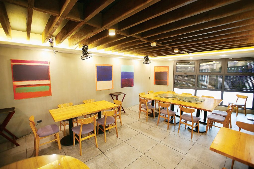 Dining Out? This Restaurant in Busay Offers Modern Filipino Cuisine ...