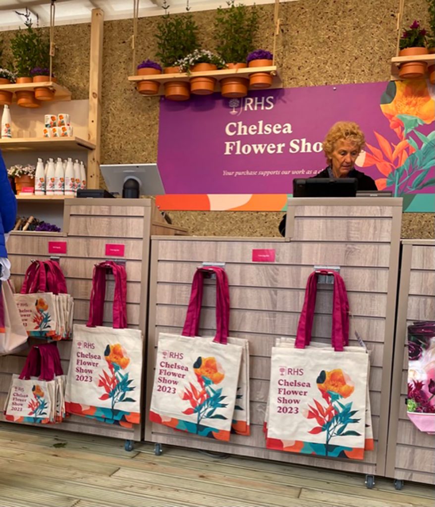 LONDON IN FULL BLOOM: An Exclusive Look at the recent Chelsea Flower ...